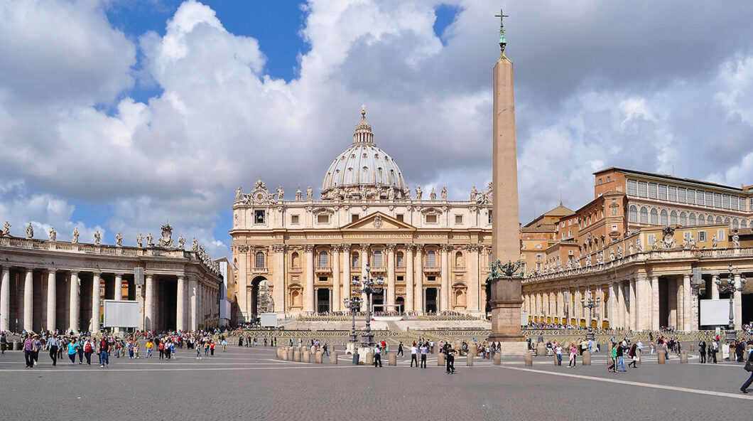 “Salut l'info !” : Le conclave expliqué aux enfants